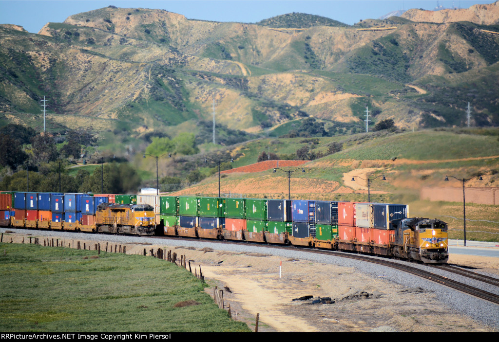 Pass Climbing Beaumont Hill